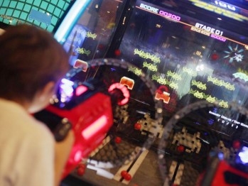 Space invaders attack | HotZone